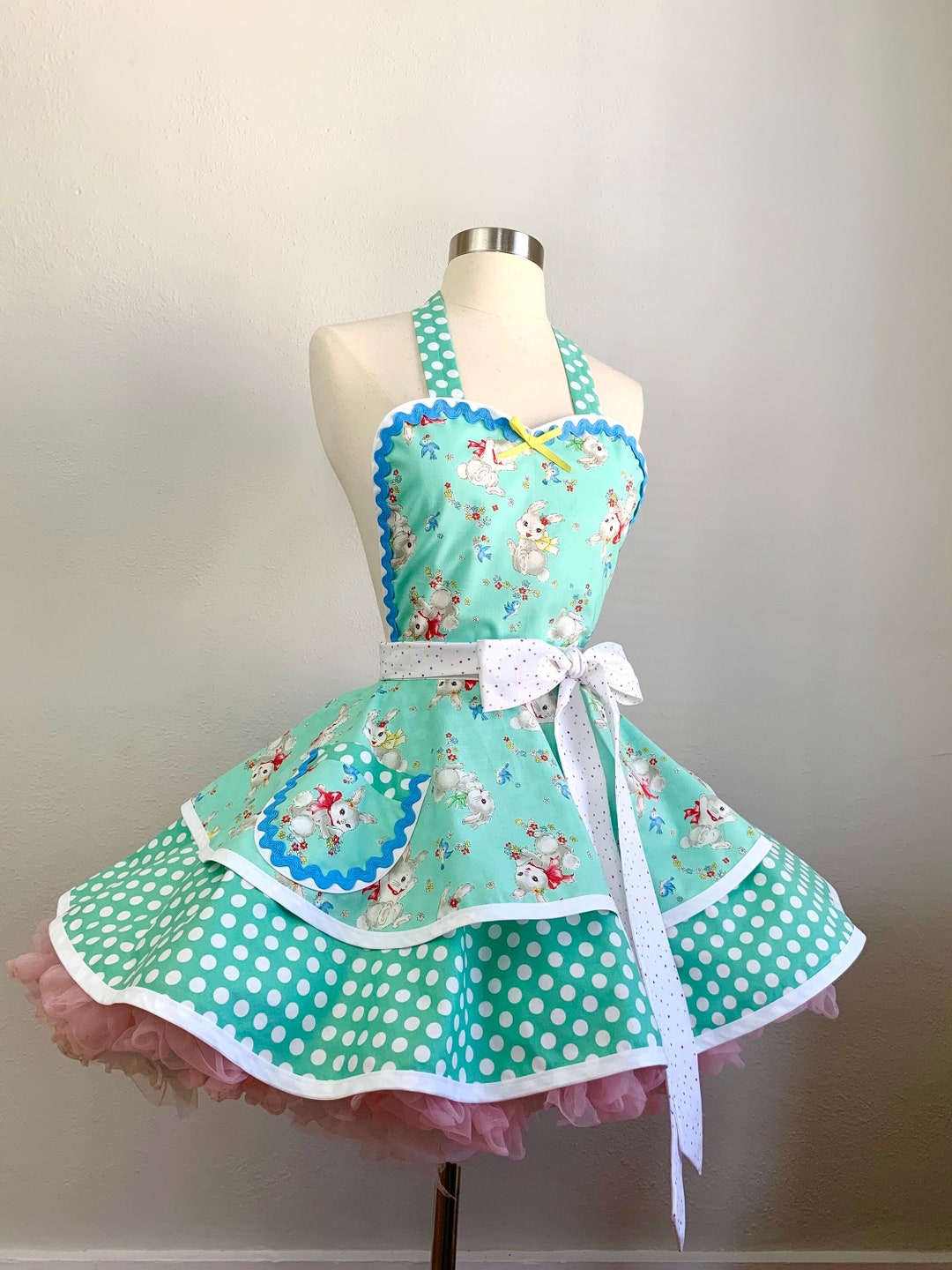 Vintage Bunnies Apron Retro Apron/easter Apron/women's - Etsy