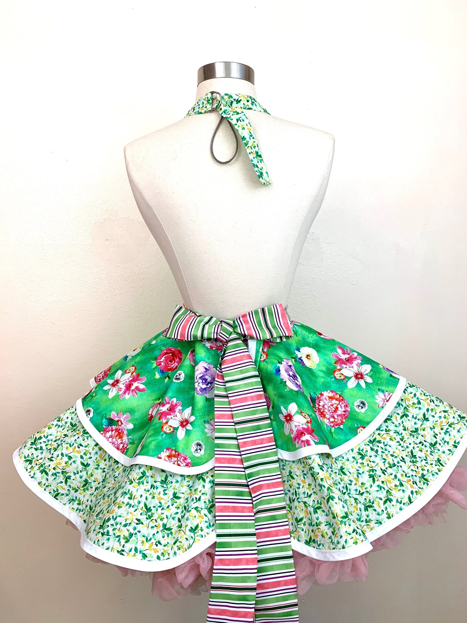 English Garden Party Apron Woman's Apron Retro Apron - Etsy