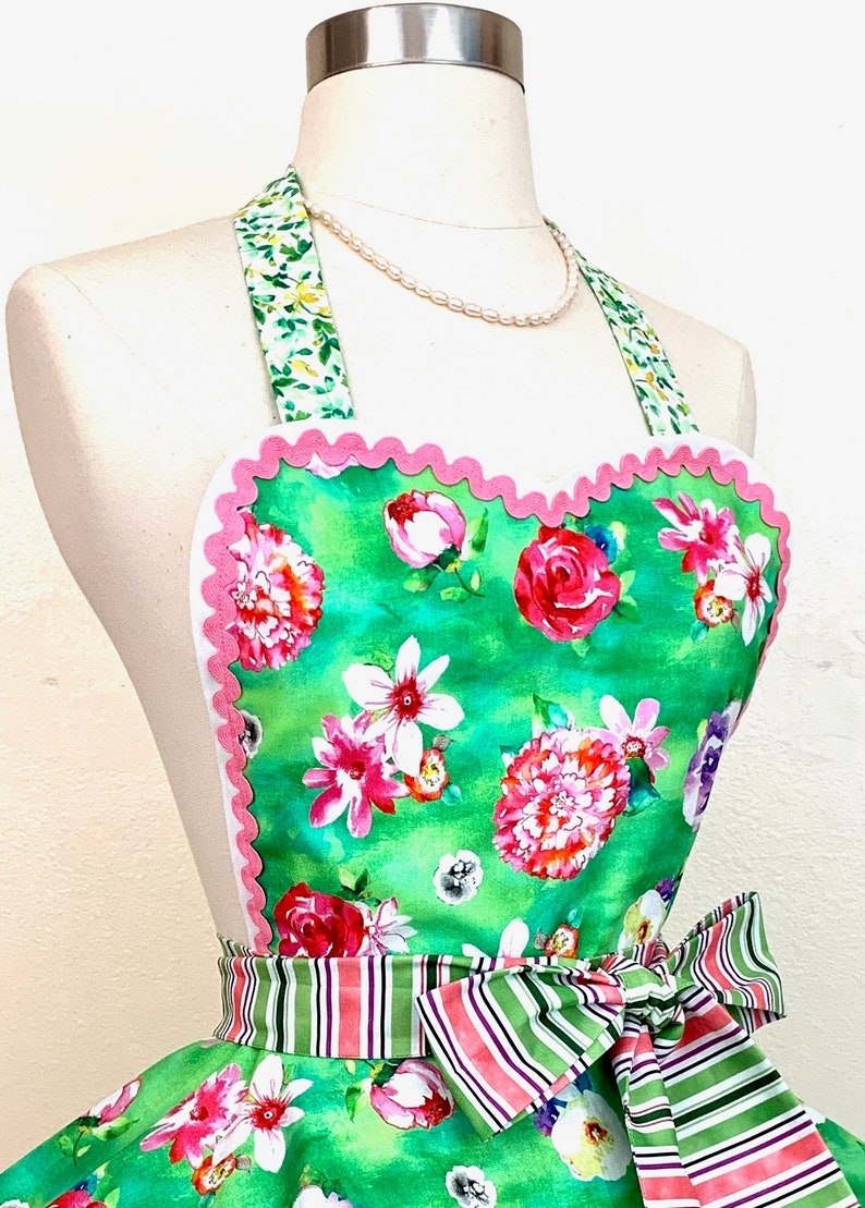 English Garden Party Apron Woman's Apron Retro Apron - Etsy