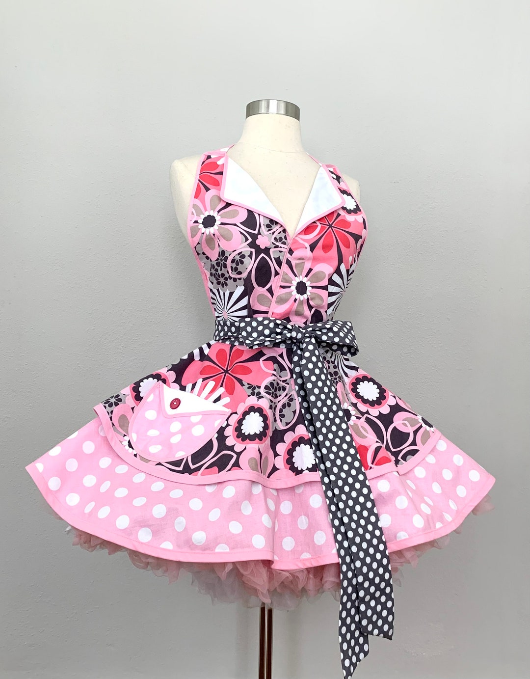 June Cleaver Pink Flower Power Women's Apron, Pink and Gray Floral ...