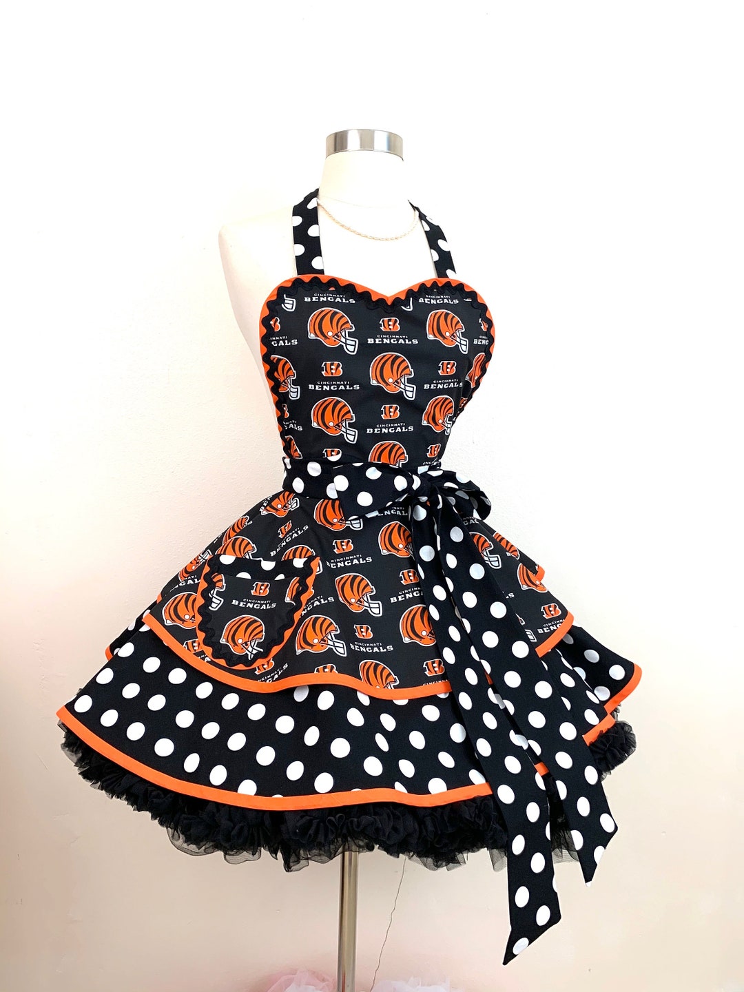 Cincinnati Bengals NFL Fan Girl Apron, Tailgate Hostess Aprons for ...