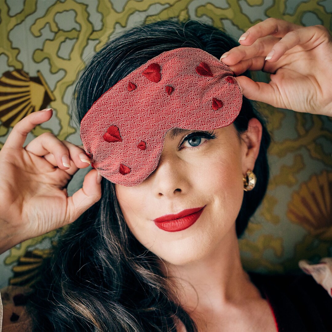 Red Sleep Mask Mother's Day Romantic Heart Lingerie Eye Pillow ...