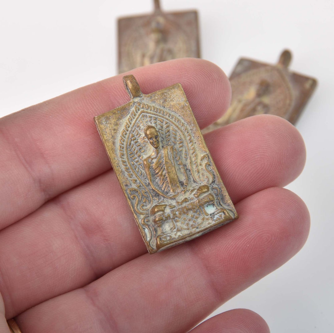 1 THAI BUDDHA Pendant Charm Thai Relic Pewter Chs8365 - Etsy