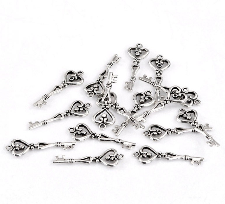 10 Silver HEART SKELETON KEY Charm Pendants Chs0084 - Etsy