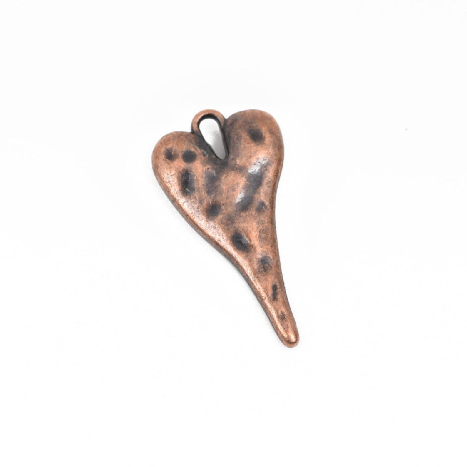 5 HEART Charm Pendants, Hammered Copper Metal, Stylized Elongated Heart ...