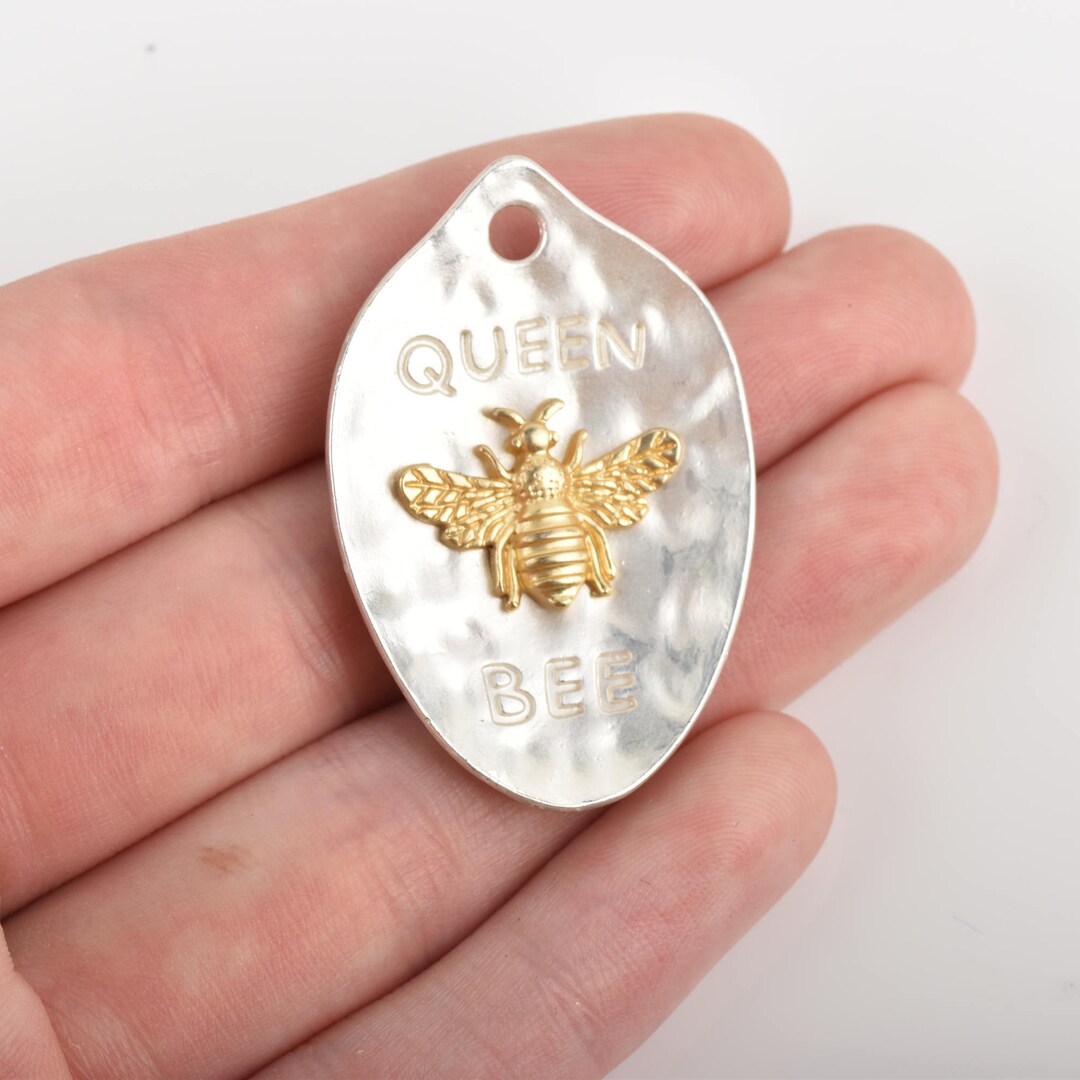 2 QUEEN BEE Spoon Charm Pendants, MATTE Silver Base With Gold Bee ...