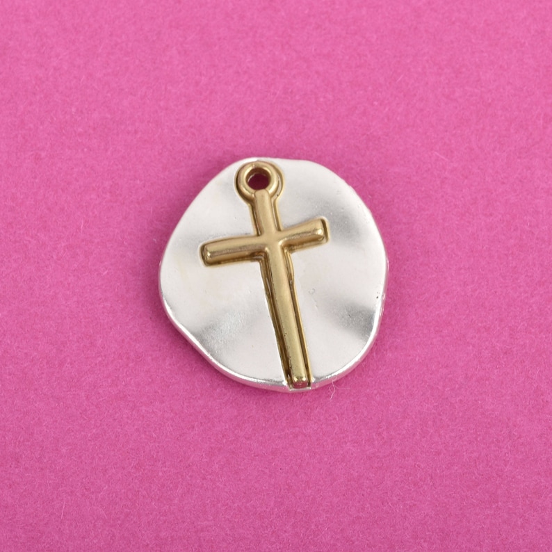 5 MATTE Silver Coin Relic Charms Matte Silver Satin Coin With | Etsy