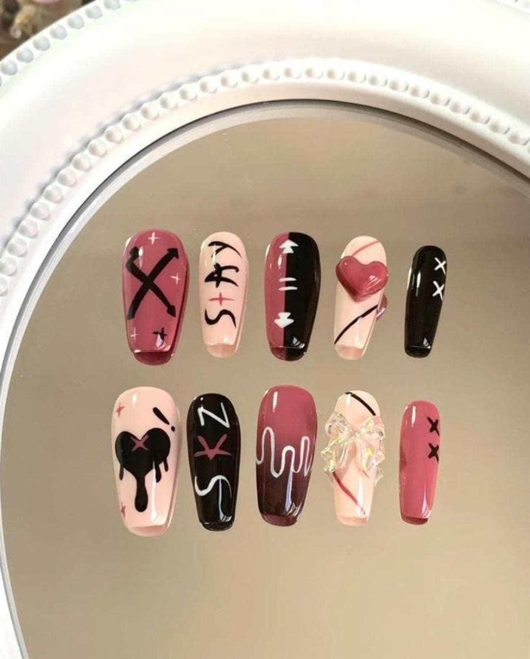 Stray Kids Press on Nails | STAY K-pop Inspired Nails | SKZ Logo Art ...