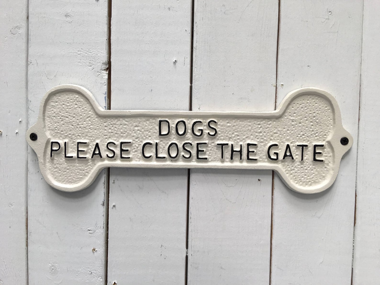 Dog Sign Dogs Please Close the Gate Cast Iron Sign Yard - Etsy