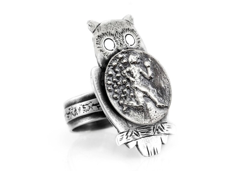 Coin Ring With the Running Man Coin Medallion on Owl Noa Tam Coin ...