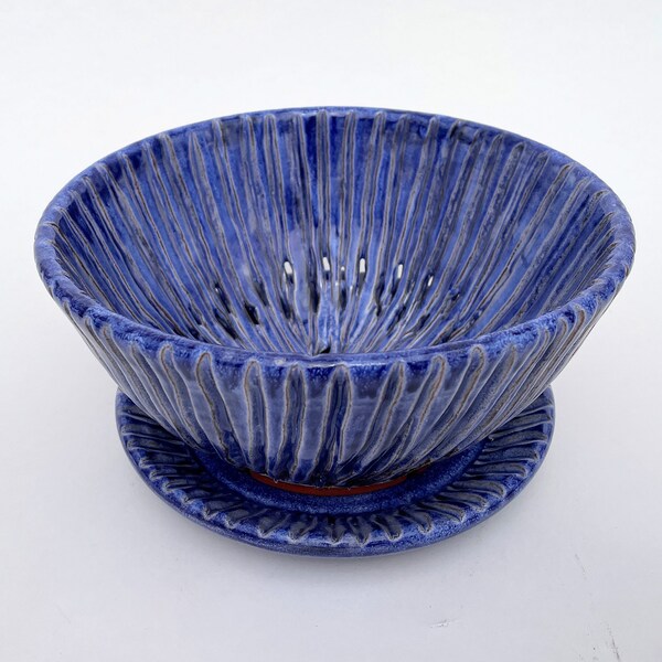 Ceramic Berry Bowl - Etsy