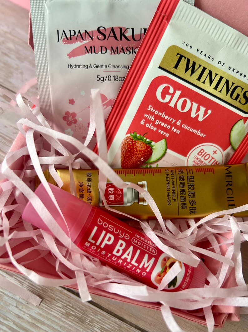 Mini Pamper Set: Lip Balm, Face Mask & Glow Tea - Etsy