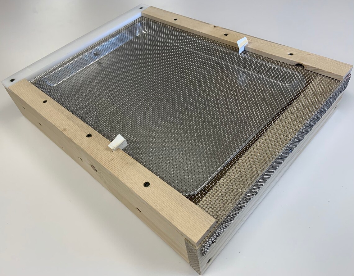 Premium Honeybee Hive Screened Bottom Board - Etsy