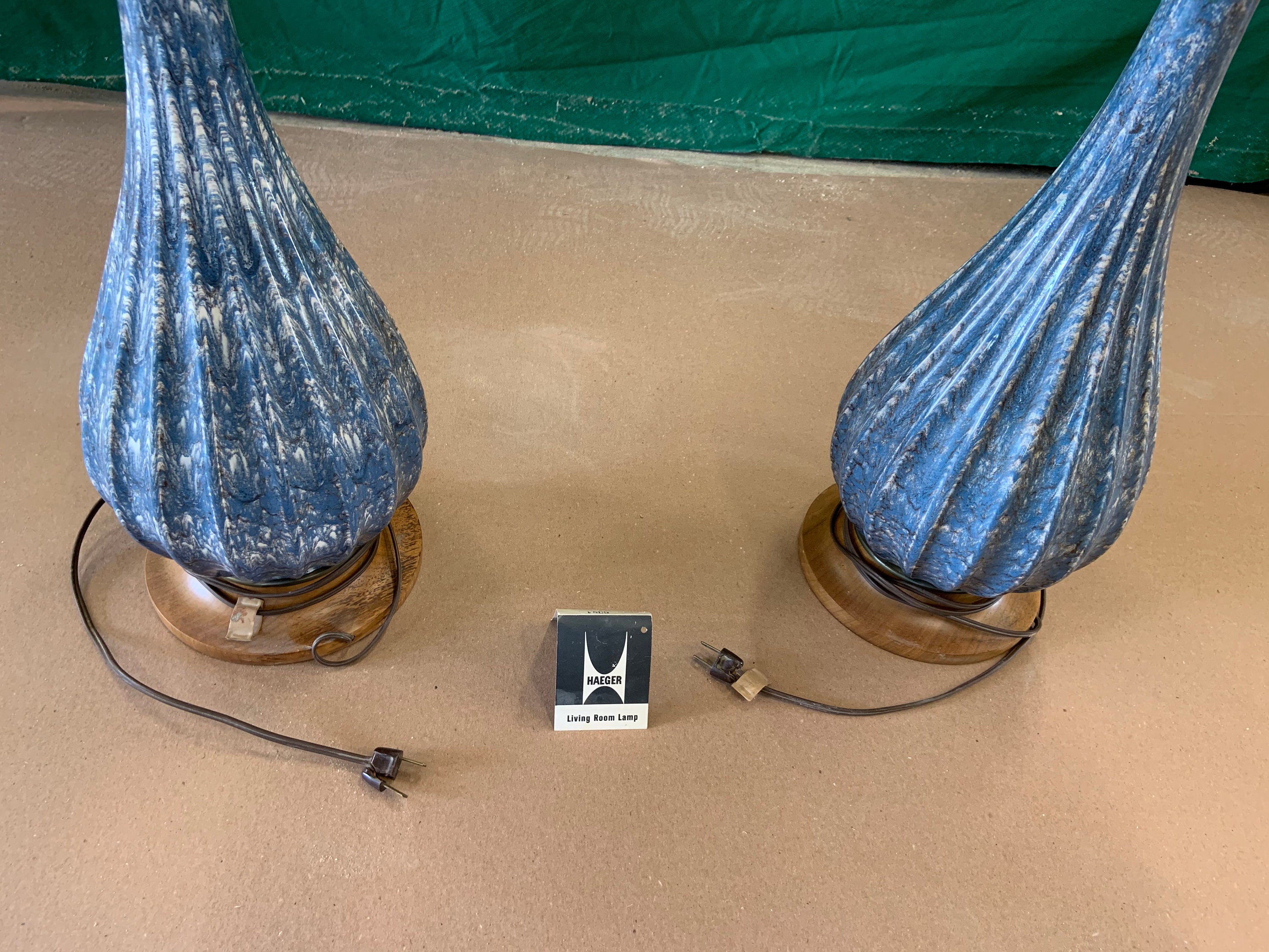 Vintage Set of Two Blue Haeger Lamps 6384 - Etsy