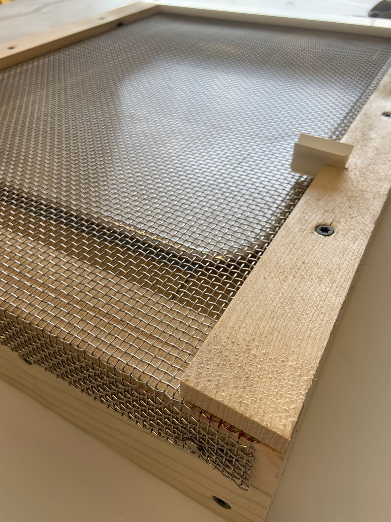 Beehive Screened Bottom Board and Small Hive Beetle Trap - Etsy