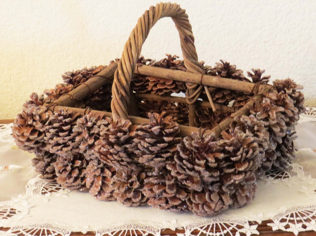 Vintage Woven PINE CONE BASKET With Wood Handles, Wire & Glitter / Hand ...