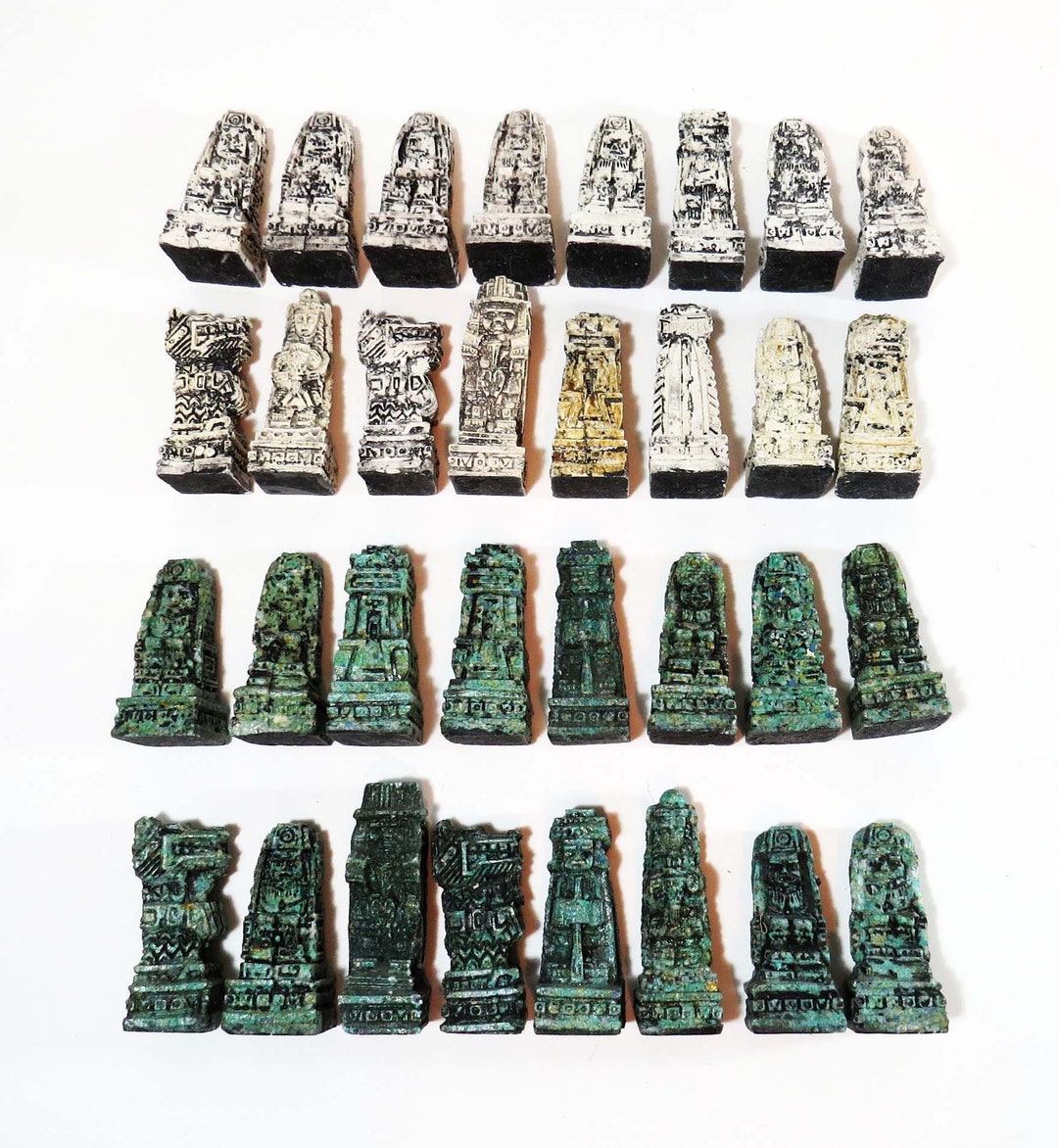 Vintage Mexican Mayan Aztec Chess Set complete W 32 Pieces Green & Gray ...