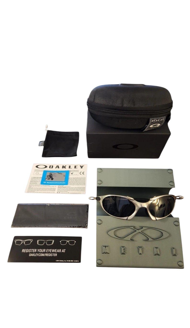 Oakley Romeo 1 Polarized Sunglasses Silver Frame, Black Lenses X-metal ...