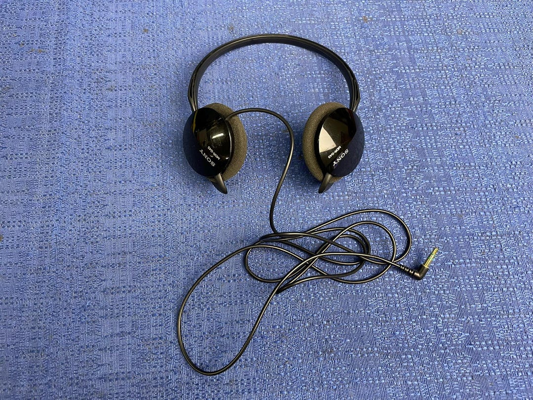 Vintage Sony Street Style Wired Aux Cord Headphones MDR-G45 Behind-the ...