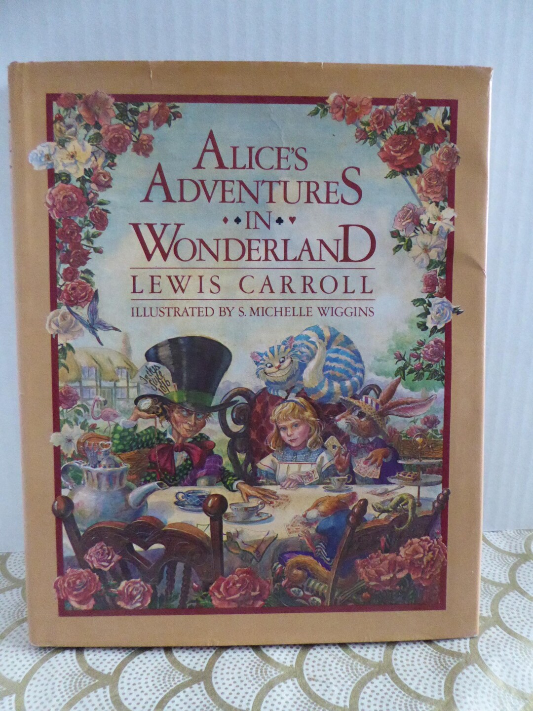 Alice's Adventures in Wonderland - Carrol - Illustrated by S. Michelle ...