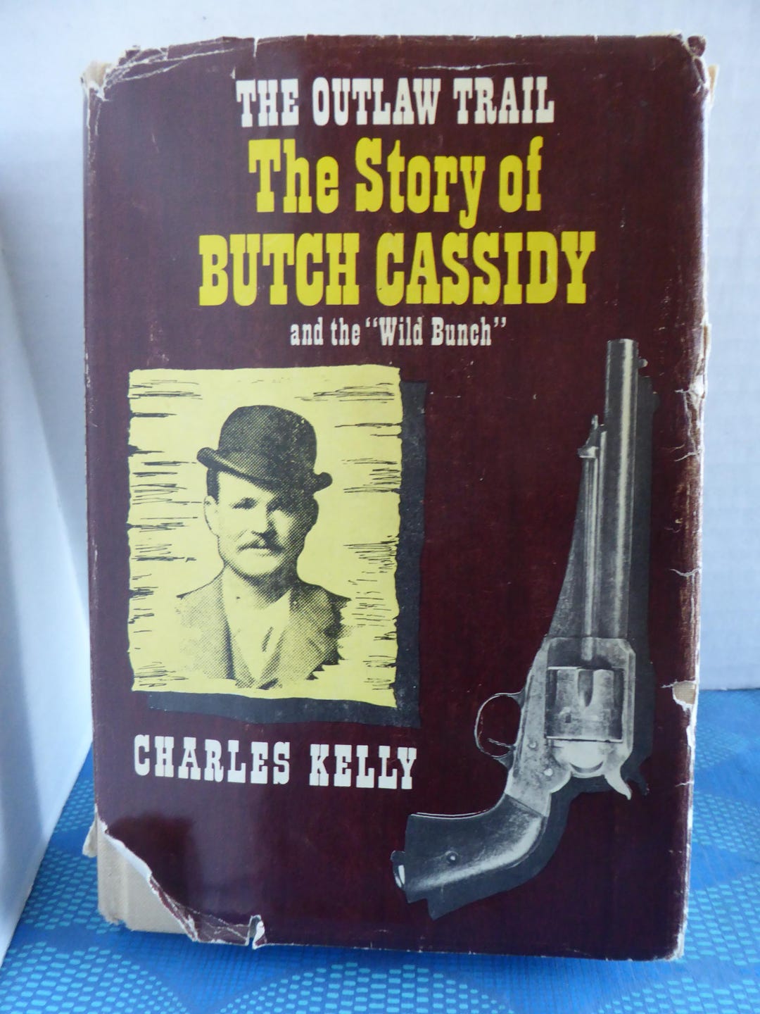 1959 the Outlaw Trail the Story of Butch Cassidy and the "wild Bunch ...