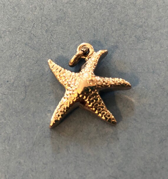 Vintage Sterling Silver Star Fish Starfish Charm - Gem