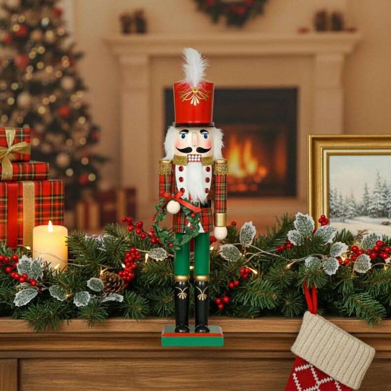 Christmas Nutcracker 38 Cm Classic Tartan Nutcracker With Wreath Hand ...