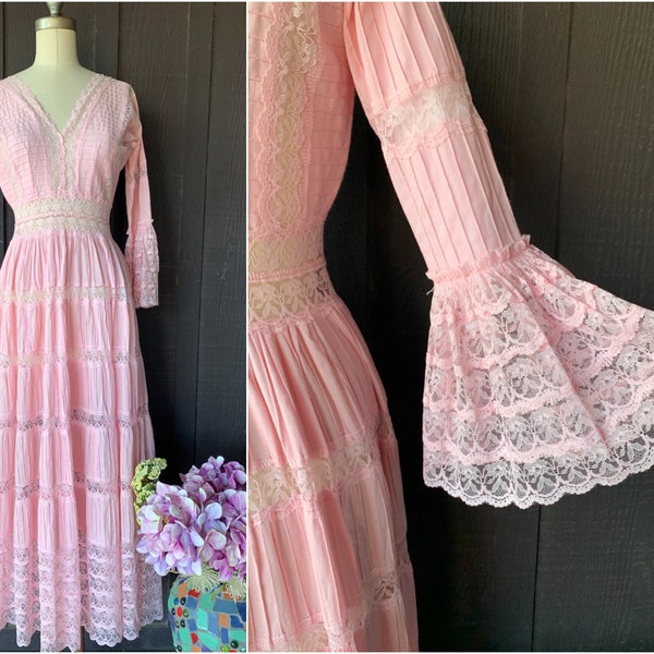 Pintucks and Lace - Etsy