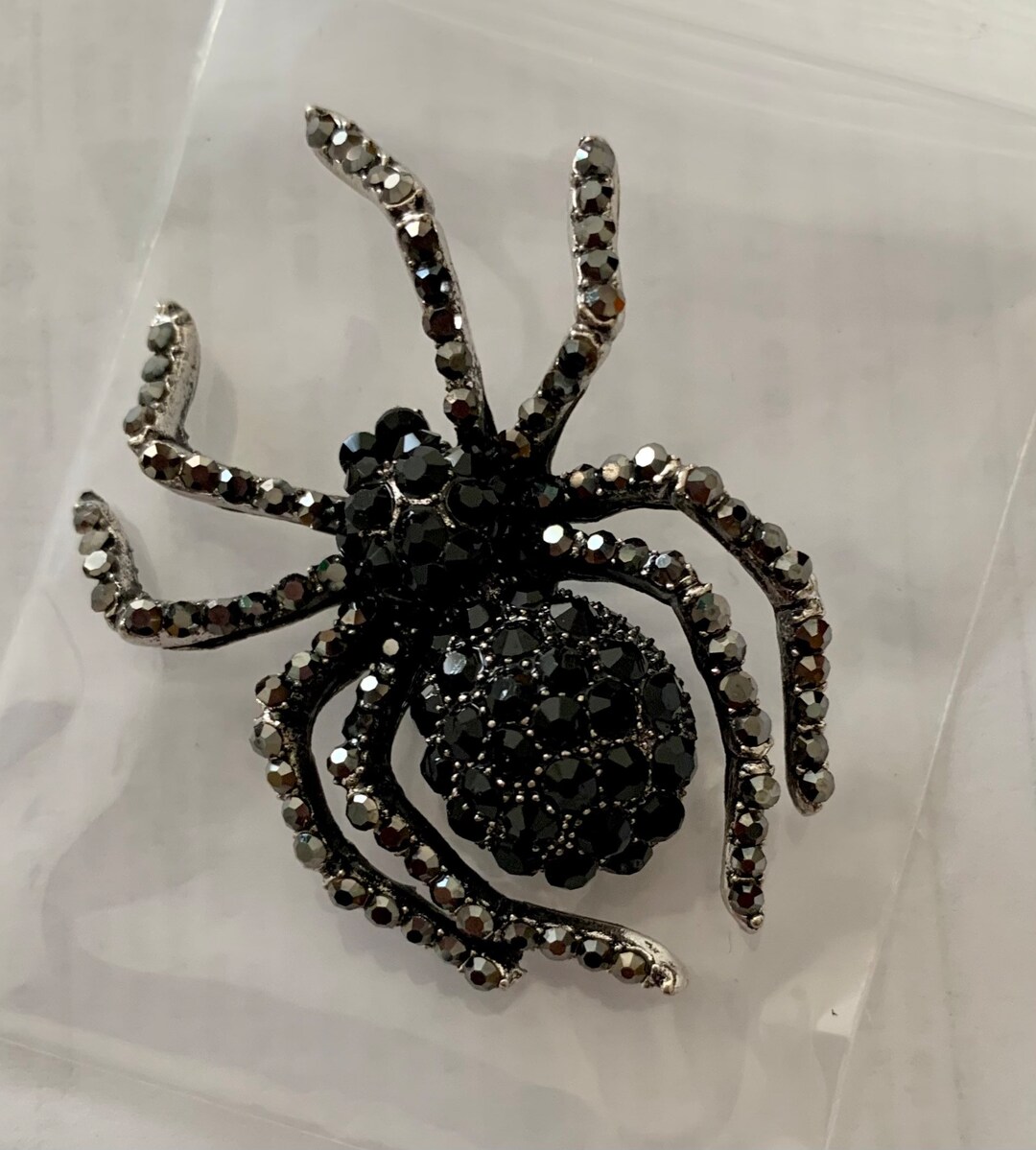 Halloween Spider for You to Accessorize Any Outfit Purse Tote Scarf Hat ...