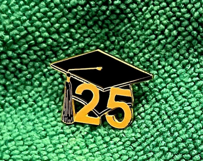 Enamel Lapel Pin Class of 2025 Black and Gold 1” - Etsy