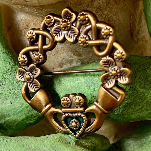Claddagh - Etsy
