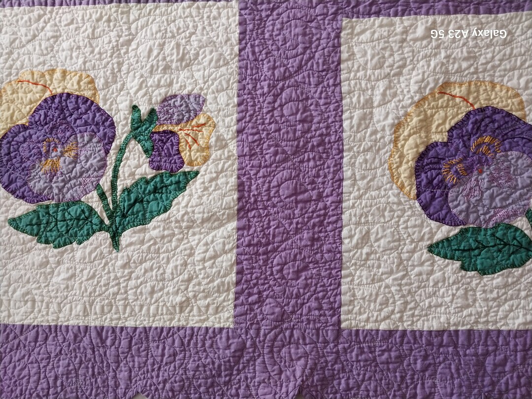 TWO Vintage Pansy Appliqued Large Flowers Cutter Quilt Piece 19 1/2 X ...