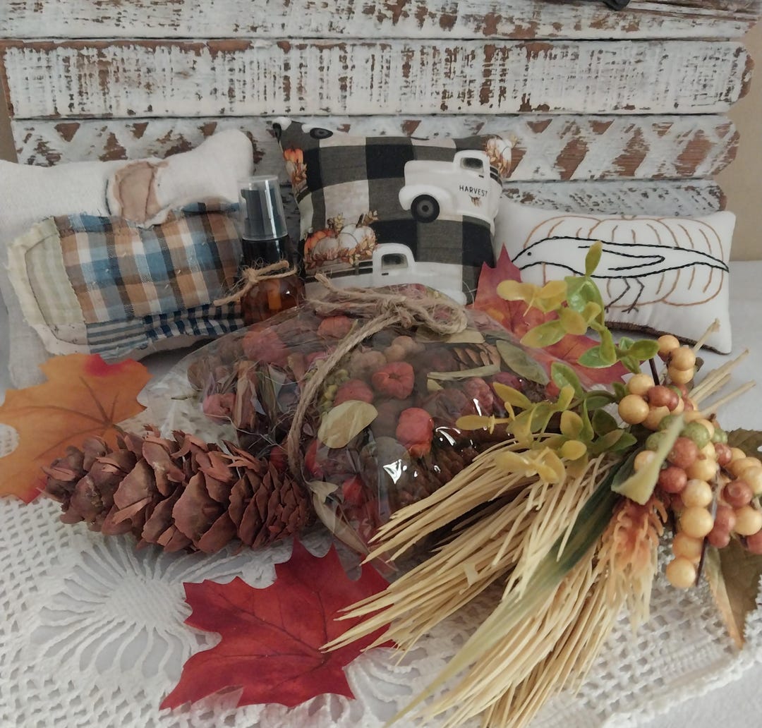 Fall Potpourri Decor Bundle: Vintage Quilt Pillows & Two Cups Potpourri ...