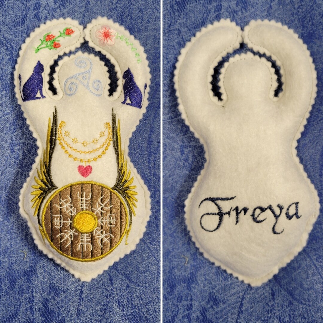 Goddess Doll: Freya; Altar, Moon, Wicca, Decoration, Wings, Cats ...