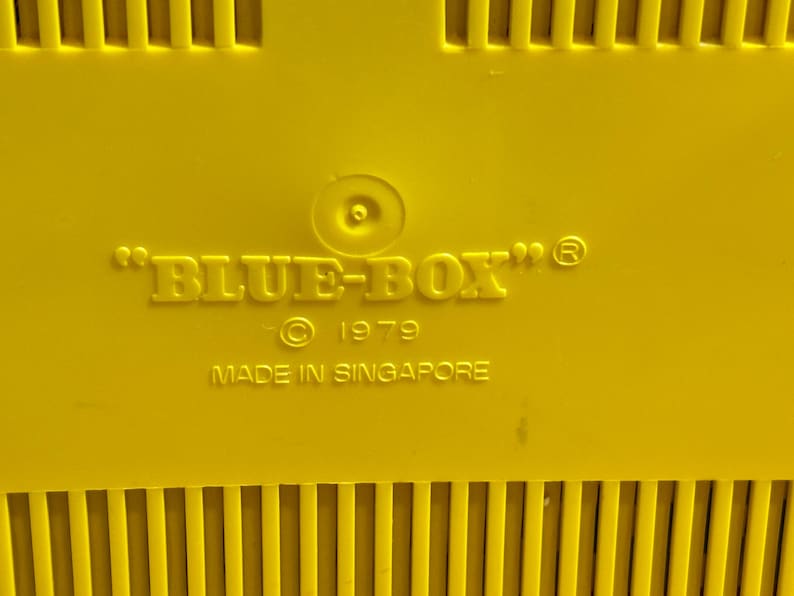 Vintage 1979 Blue Box Wind-up Musical Toy Television With Moving Screen ...