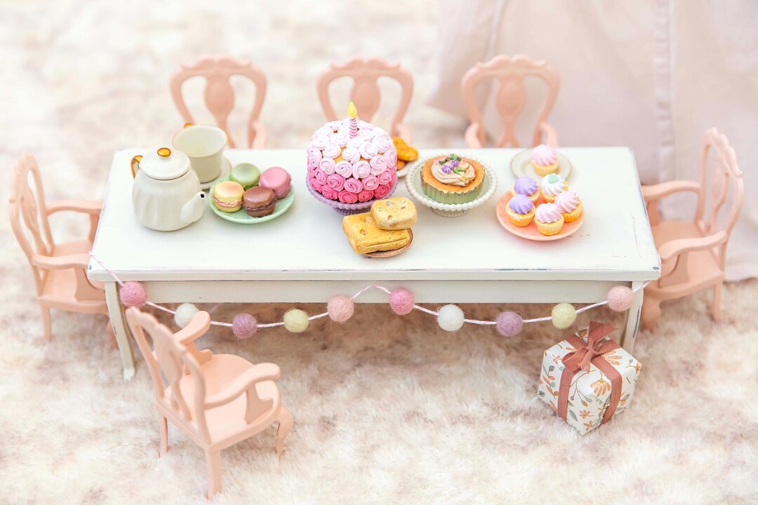 Handmade Miniature Party Decoration Pom Pom Garland Confetti Perfect ...