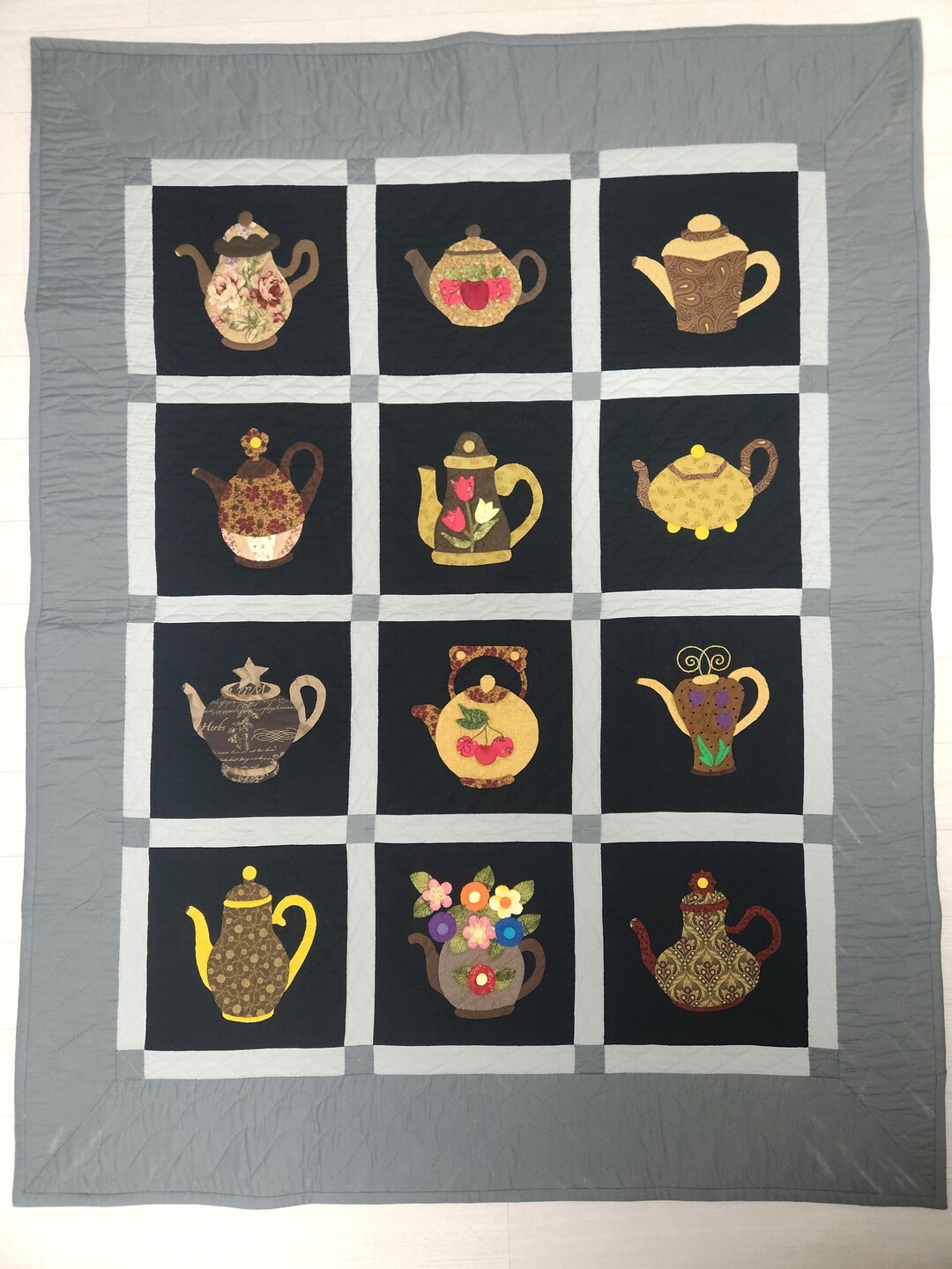 Modern Teapot Applique Quilt - Etsy