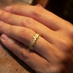 18K Fair Gold Engagement Ring With a Fairtrade Traceable White Diamond ...