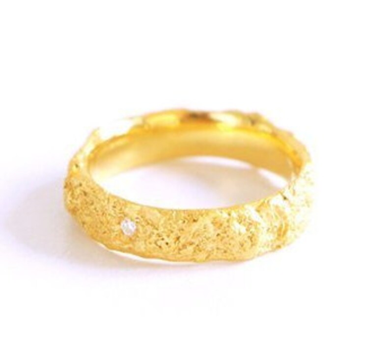 Ethical 18K Solid Gold Ring With White Traceable Fair-trade Diamond ...