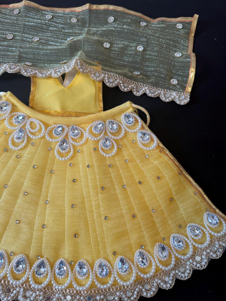 Maa Durga Idol Dress | Festival Outfit, Puja Decorations | Yellow Color ...