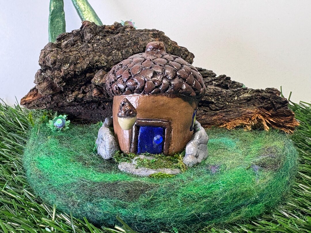 Miniature Acorn Cottage – Needle Felted Forest Landscape - Etsy