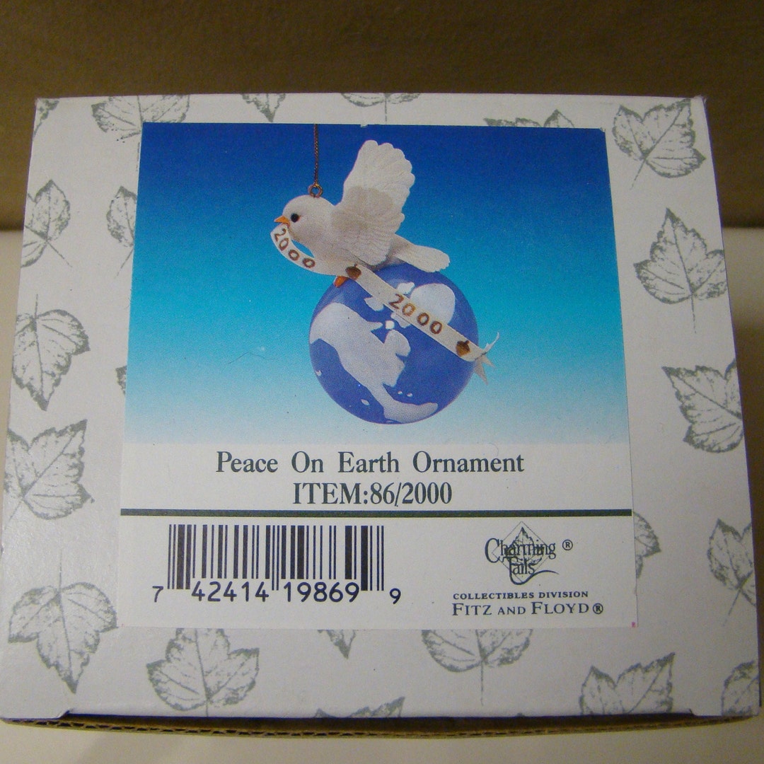 Charming Tails Peace on Earth Ornament Mouse Figurine Dean Griff ...