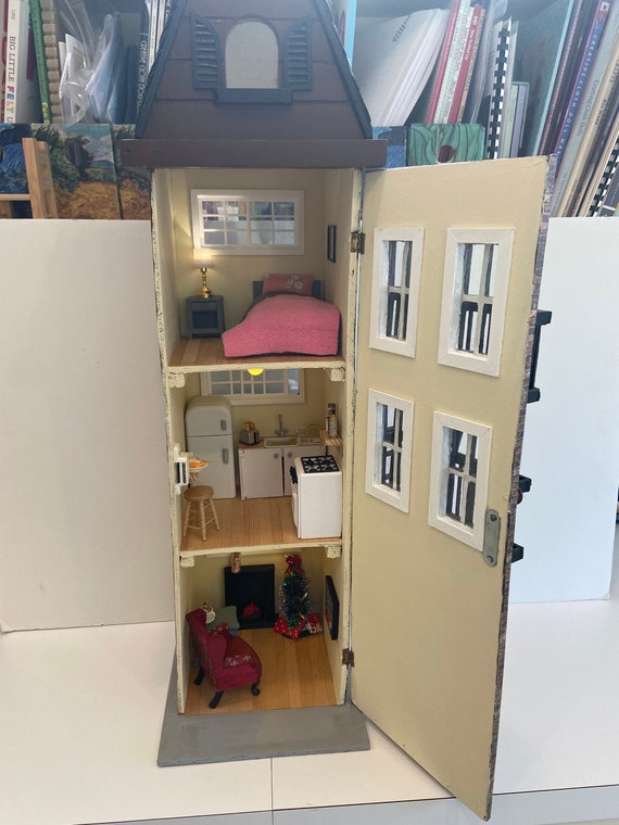 Brownstone dollhouse store