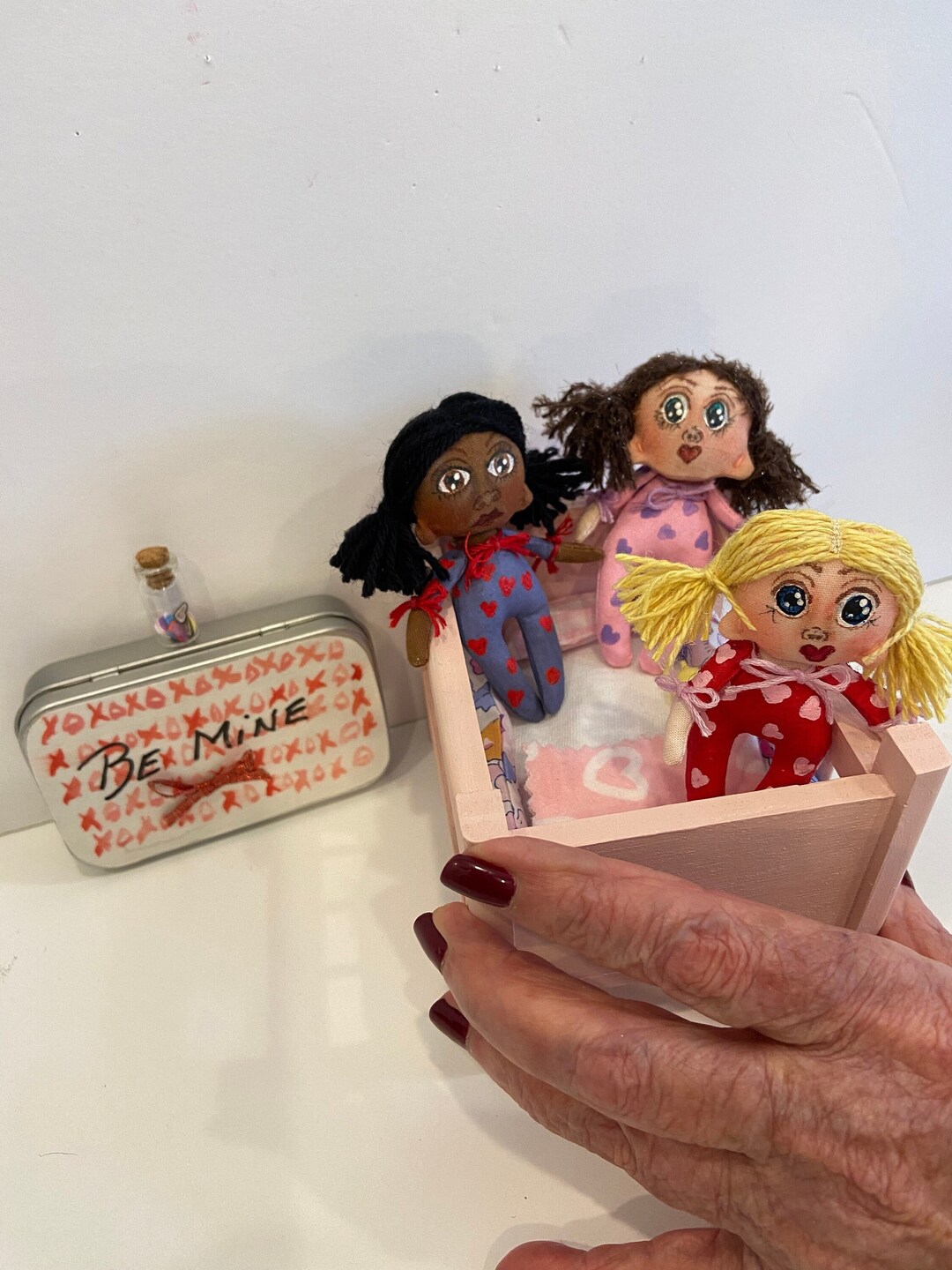Handmade Tiny Sweetheart Dolls in Tin: Pocket Pals With Polymer Clay ...