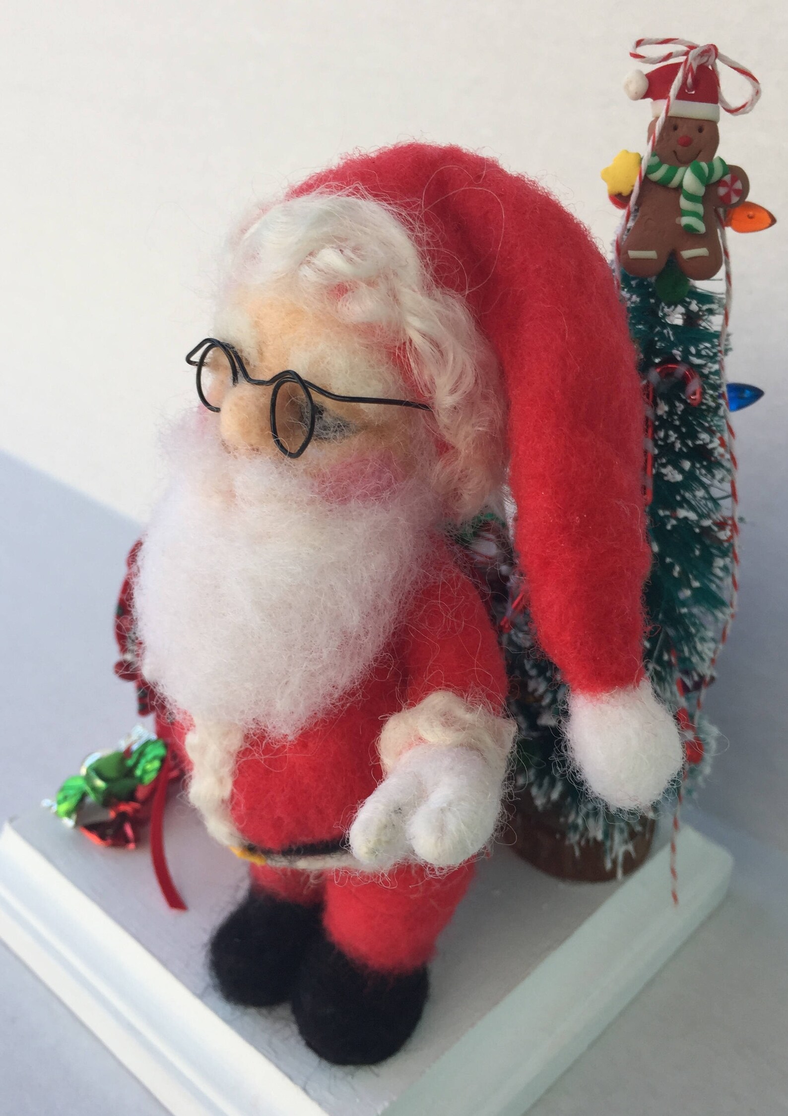 HERE COMES SANTA Perfect display piece for the Holidays | Etsy