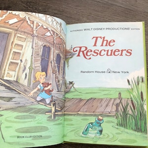 1977 Disneys the Rescuers Book - Etsy