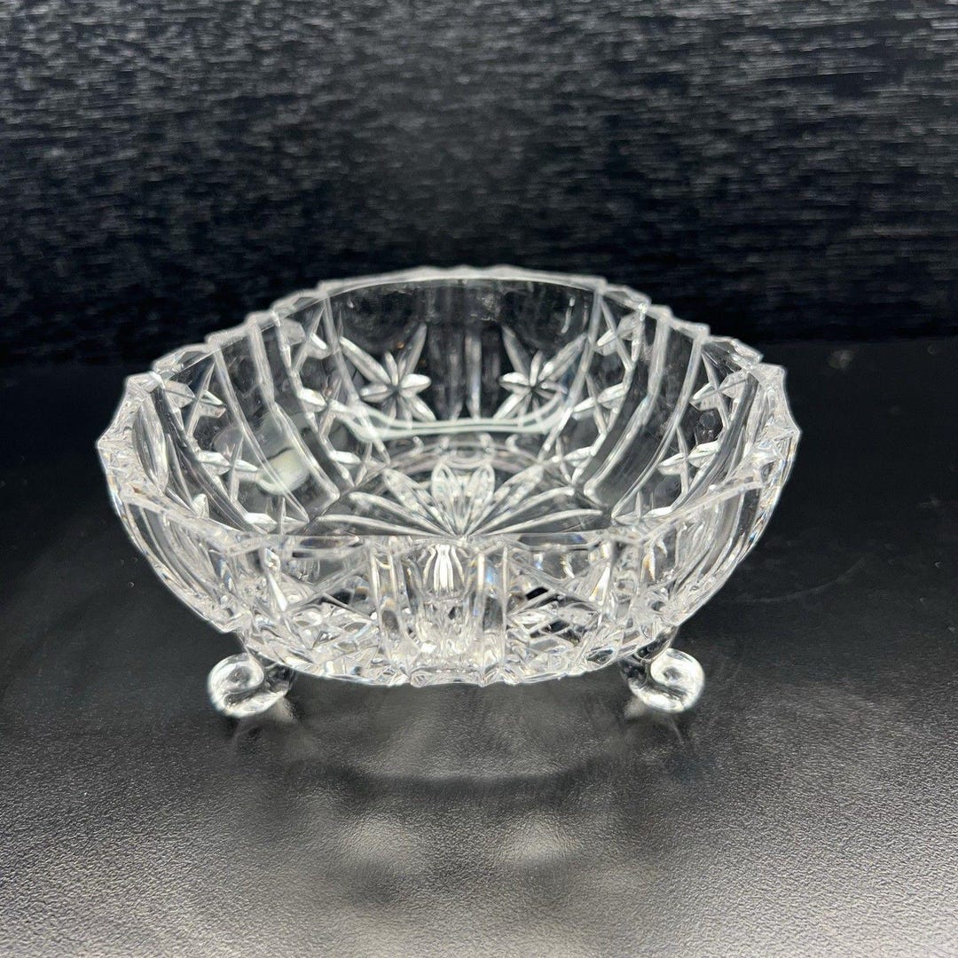 Vintage Embossed Crystal Cut Triangle Candy Dish- 3toed Sawtooth Rim - Etsy