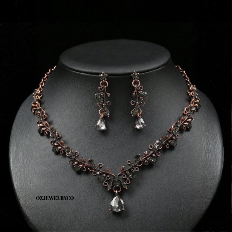 3pcs Vintage Jewelry Set With Necklace, Earrings & Crystal Inlaid ...