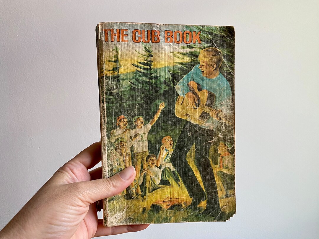 The Cub Book - Wolf Cubs of Canada Handbook 1970s - Etsy