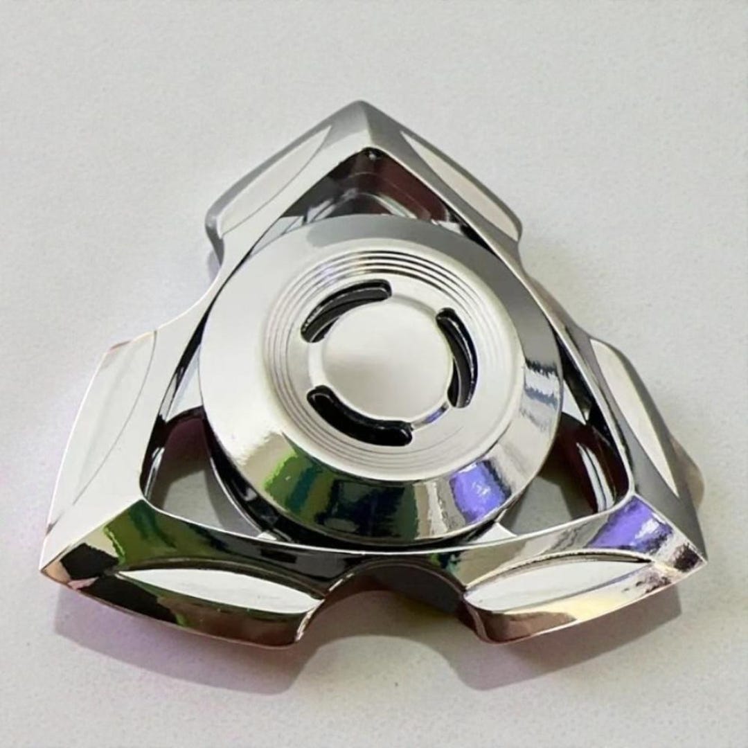 Metal Tri-spinner • High-polish Alloy Fidget • Smooth Bearing EDC ...